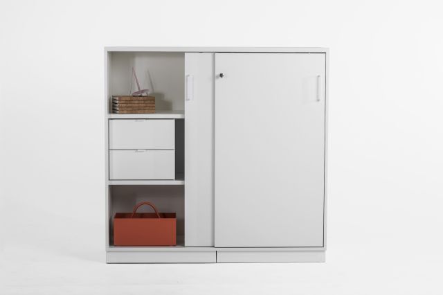 Sliding-door cabinet – EFG Hold