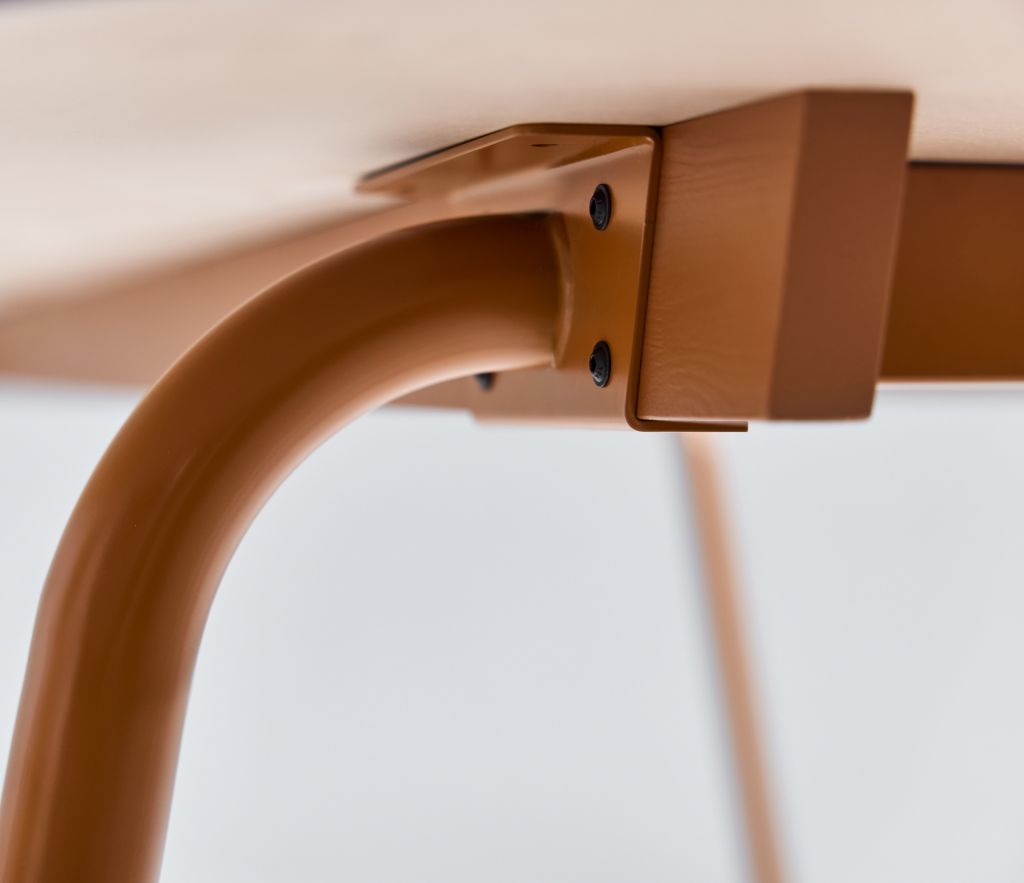 Continue – Scandinavian form and function in harmony – EFG