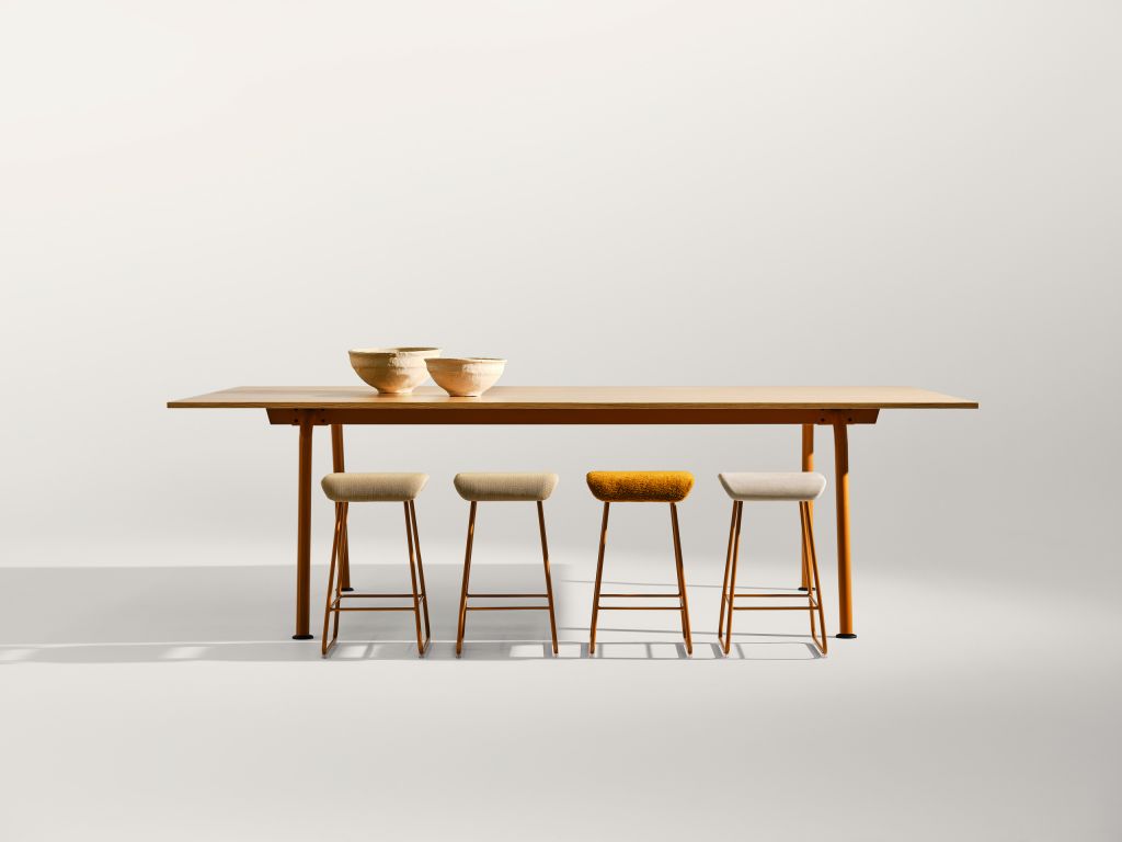 EFG launches the Sela stool and Continue table for better meetings – EFG